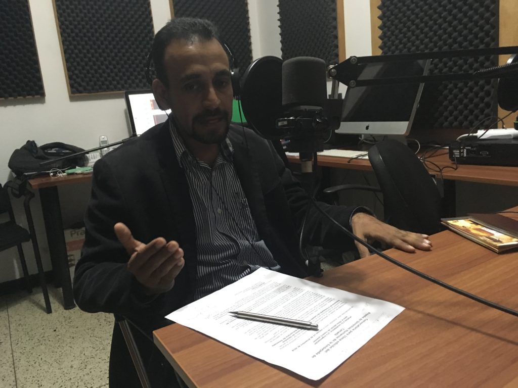 Humano Derecho con Eduardo Torres, representante del Centro para la Paz ...